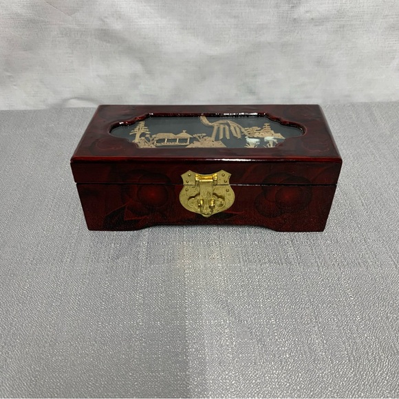 unbranded | Storage & Organization | Vtg Chinese Lacquered Carved Cork ...